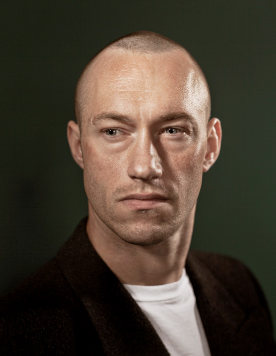 Travis Hodges makes the ordinary seem extraordinary - Hahnemühle Blog